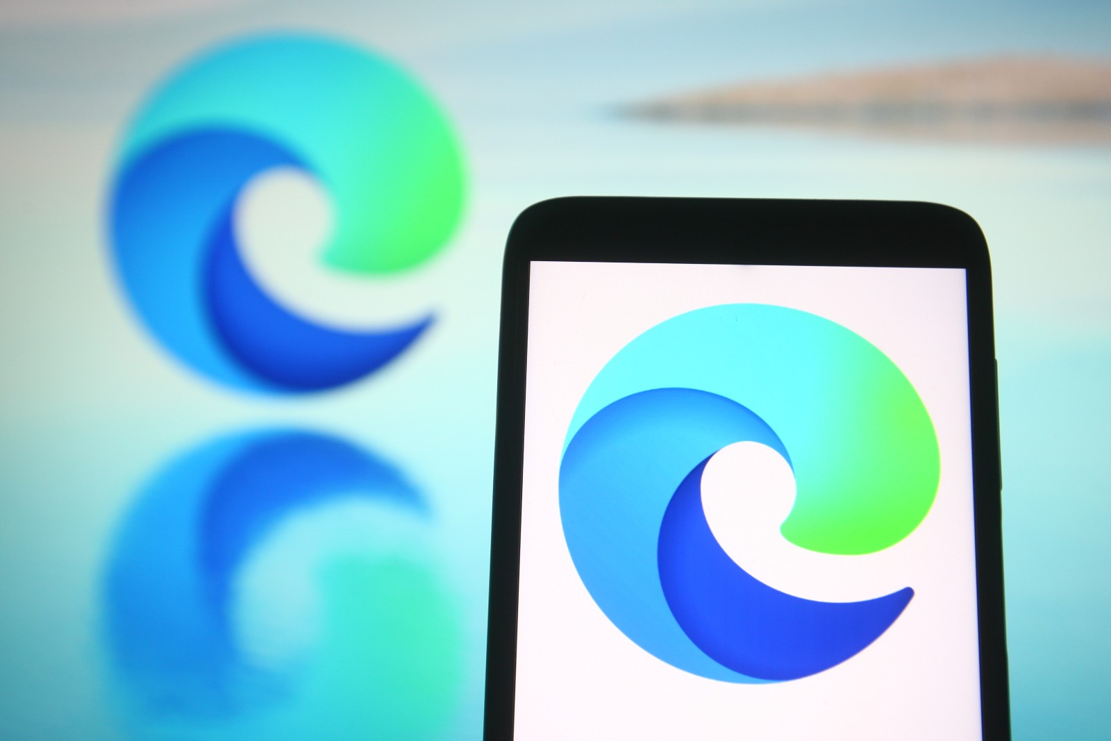 Microsoft lansează funcția de căutare asistată de inteligență ...